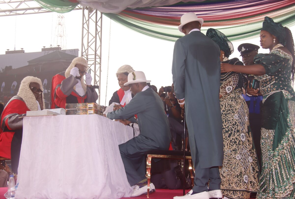 SWEARING-IN CEREMONY OF HIS EXCELLENCY, SENATOR DOUYE DIRI AND HIS ...
